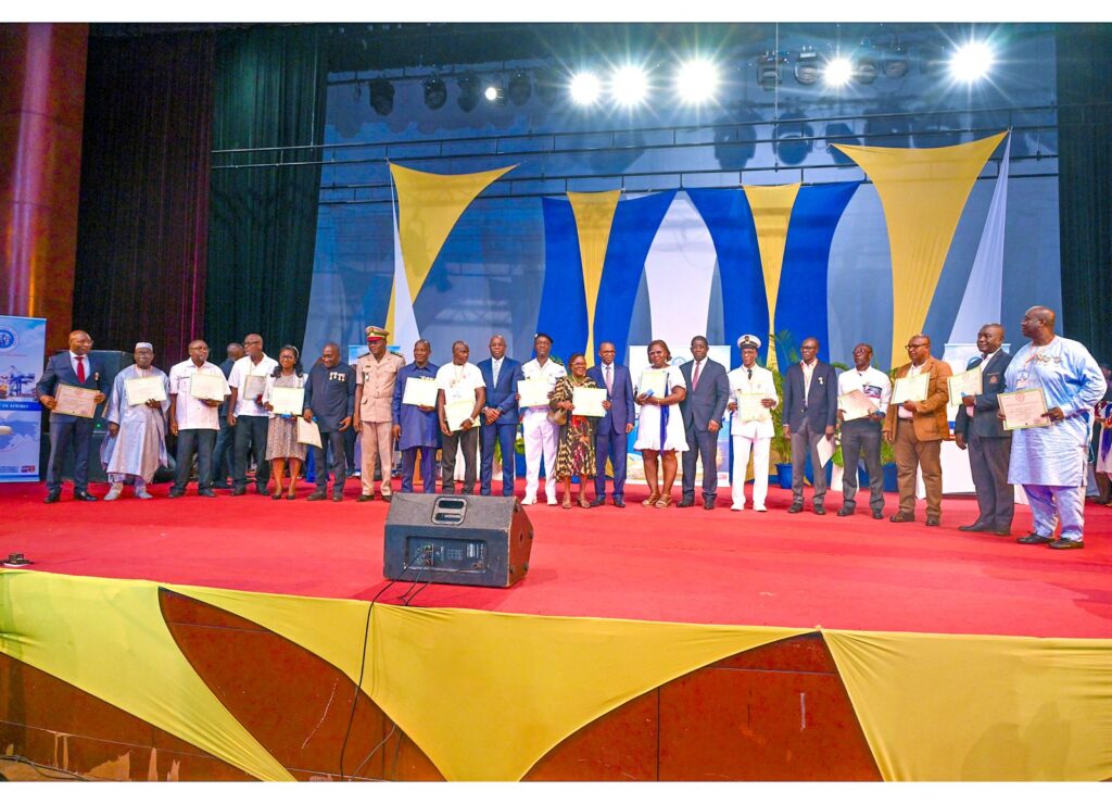 PAA/ RECONNAISSANCE DU MERITE : 377 AGENTS DECORES – LesEchosCI